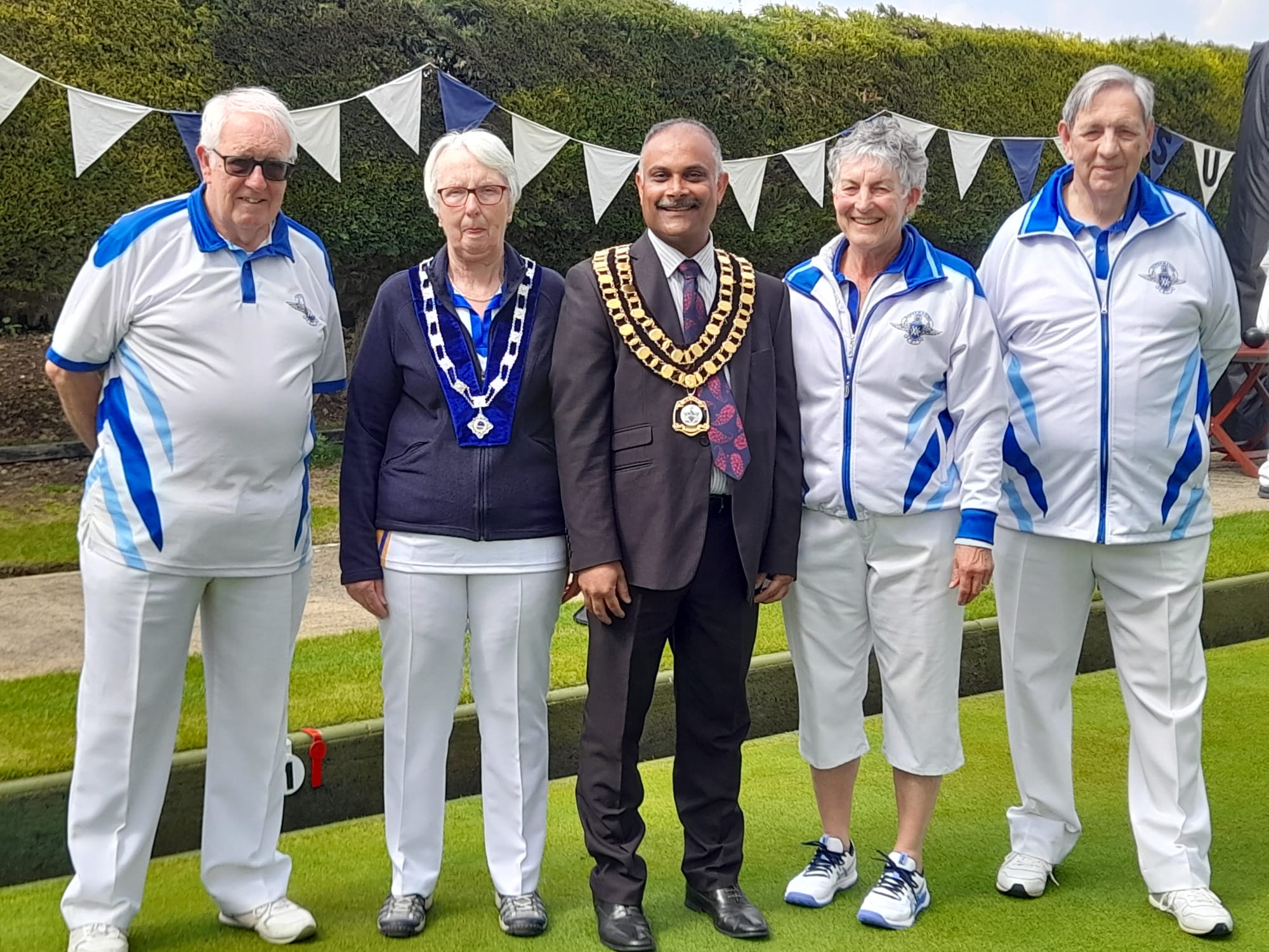 The Mayor opens Green. - Supermarine Bowls Club